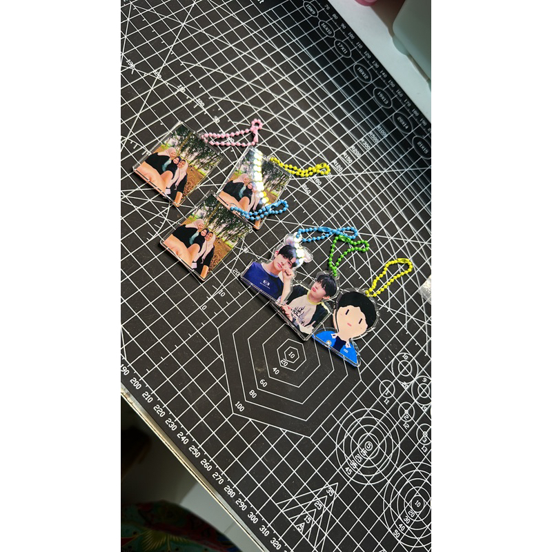 Jual KEYCHAIN/STAND AKRILIK CUSTOM | Shopee Indonesia