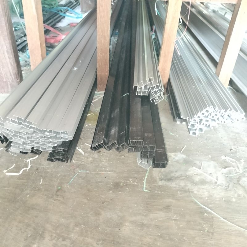 Jual REL KACA SHOWCASE ETALASE DAN DAPUR tipe W H U 1meter bisa untuk ...