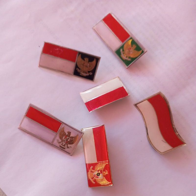 Jual Pin merah putih Garuda 100 biji grosir | Shopee Indonesia