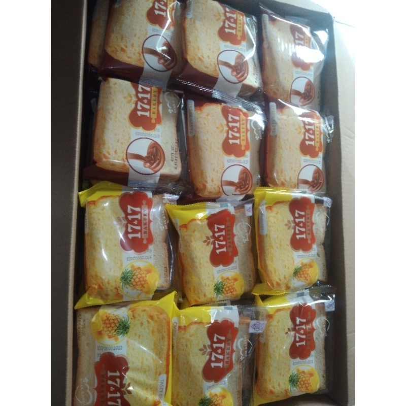 Jual Roti Bakery 17 17 Rasa Coklat Dan Nanas Shopee Indonesia