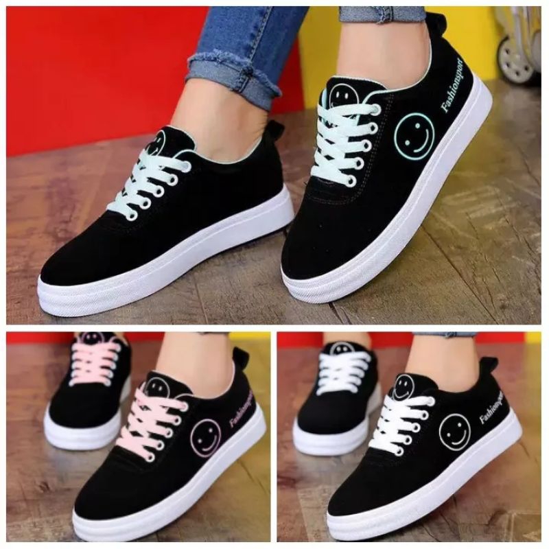 Jual sepatu sneakers wanita motif emoticon lucu smile | Shopee Indonesia