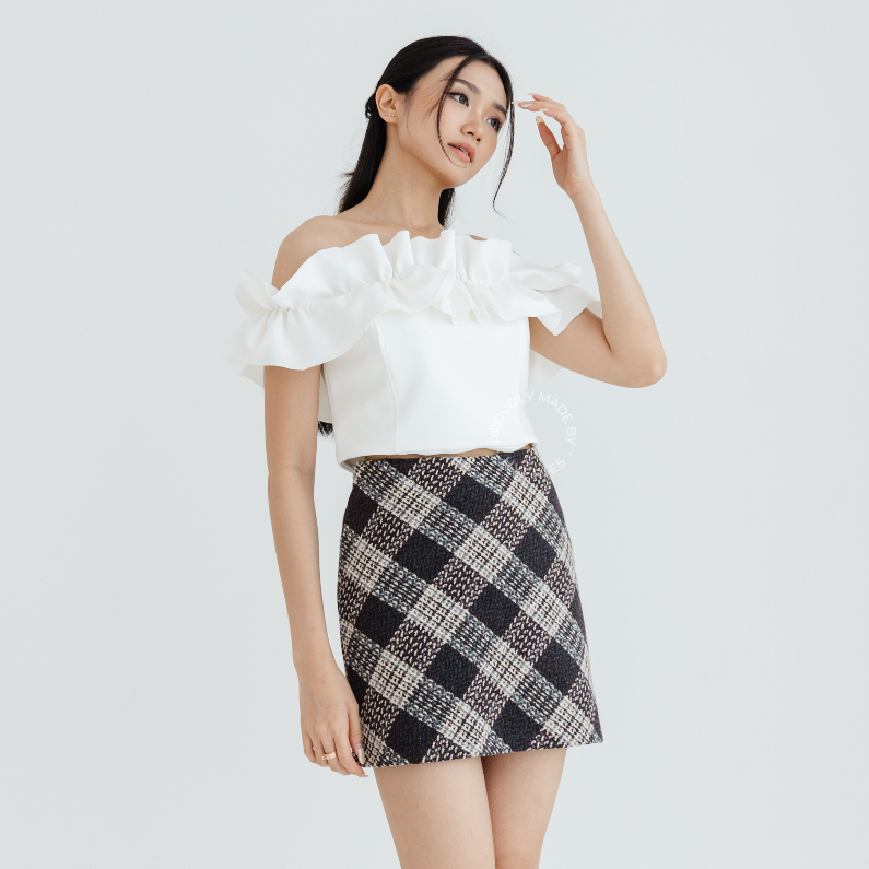 Jual [ HYERIES ] Hanni Top / atasan casual wanita korea / ruffle off ...