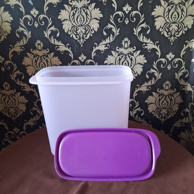 Jual TUPPERWARE SMART SAVER OVAL TEMPAT BUMBU 1,7L | Shopee Indonesia