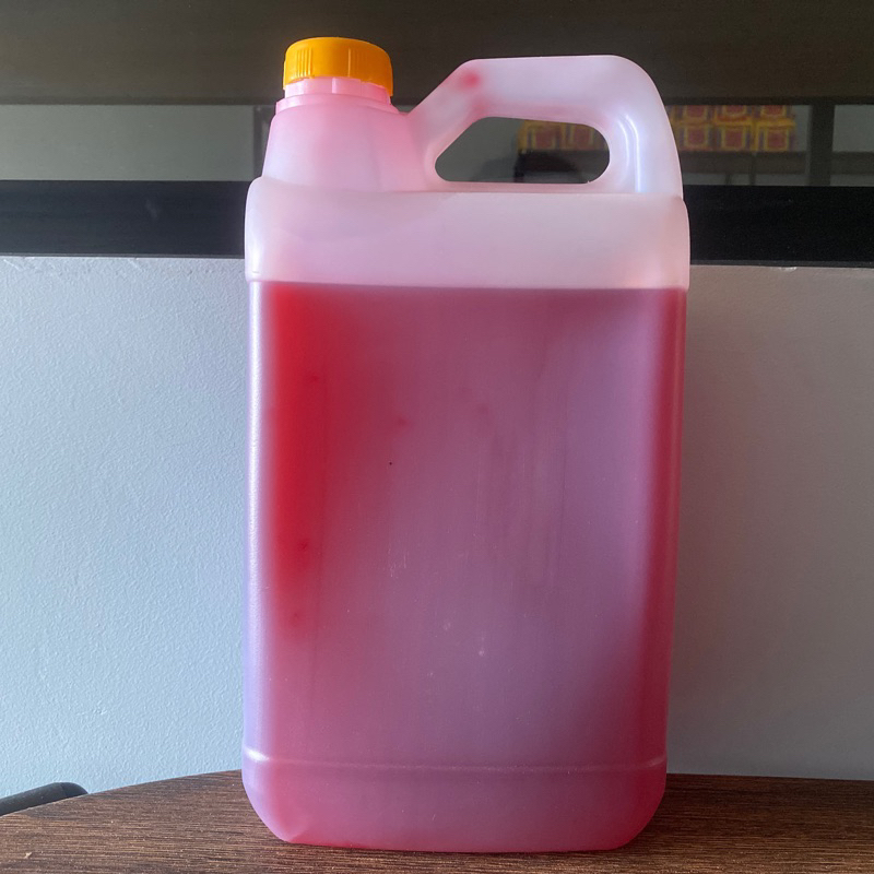 Jual Minyak Sembahyang Merah 5 liter kemasan Jerigen | Shopee Indonesia