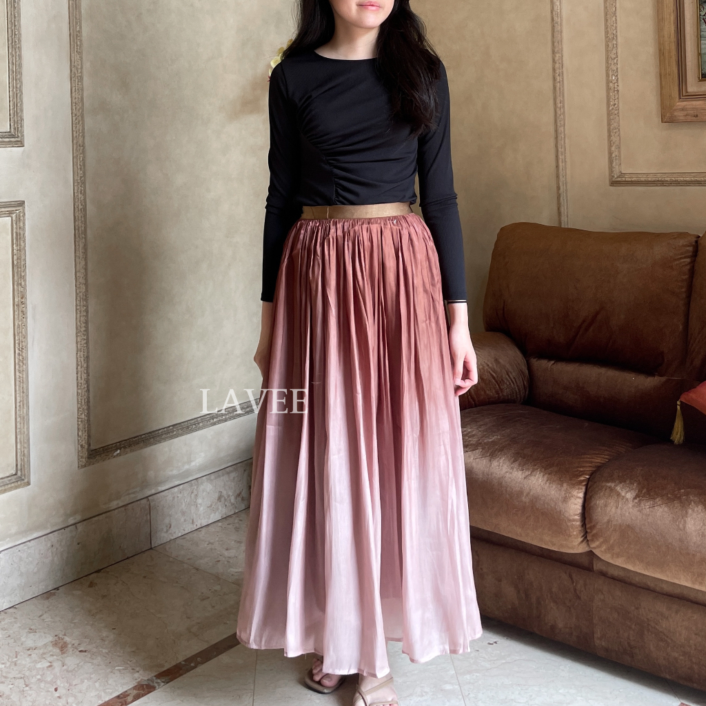 Jual LAVEE - Claudia Shimmer Skirt - LAVEE APPAREL / Rok Shimmer Maxi ...