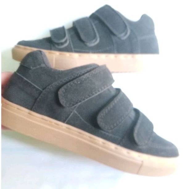 Jual sepatu gembung jumbo velcro | Shopee Indonesia