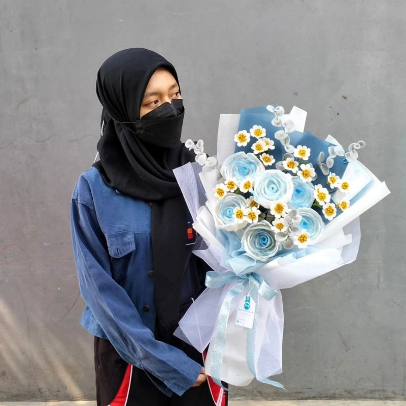 Jual Bouquet lamaran - Buket bunga mawar handmade - Hadiah wisuda ...