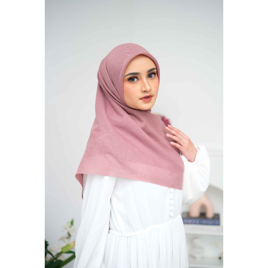 Jual ALESSHA Jilbab Segiempat Voal Paris Premium Polos Hijab Segi 4 Empat Kerudung Square Laser ...