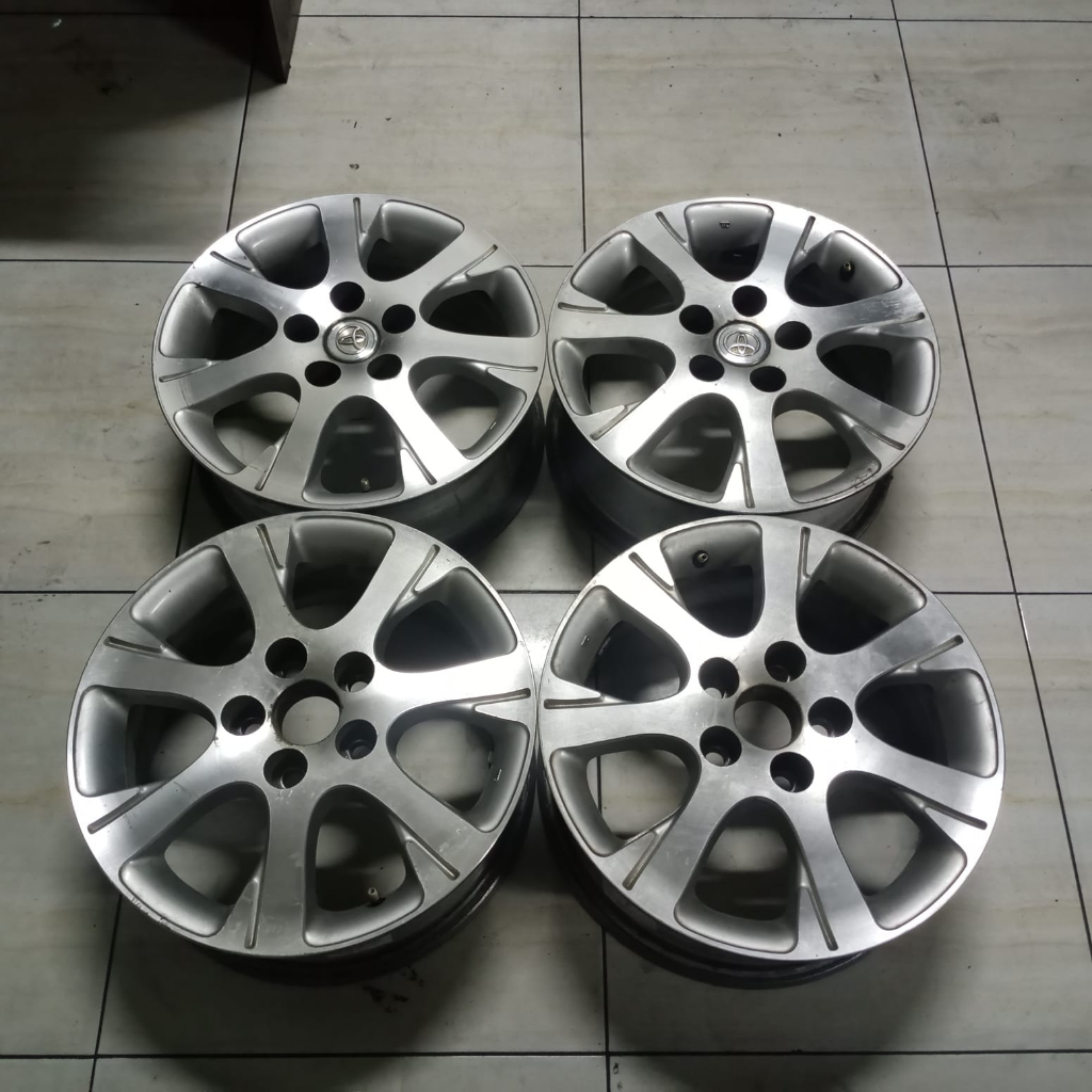 Jual Velg Mobil Original Toyota Camry Ring 16 Pcd 5x114.3 Silver ...