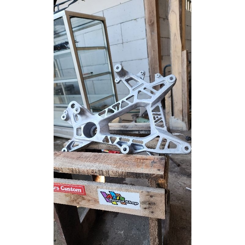 Jual SWING arm ADV 150 custom coak baban ori copotan motor | Shopee ...