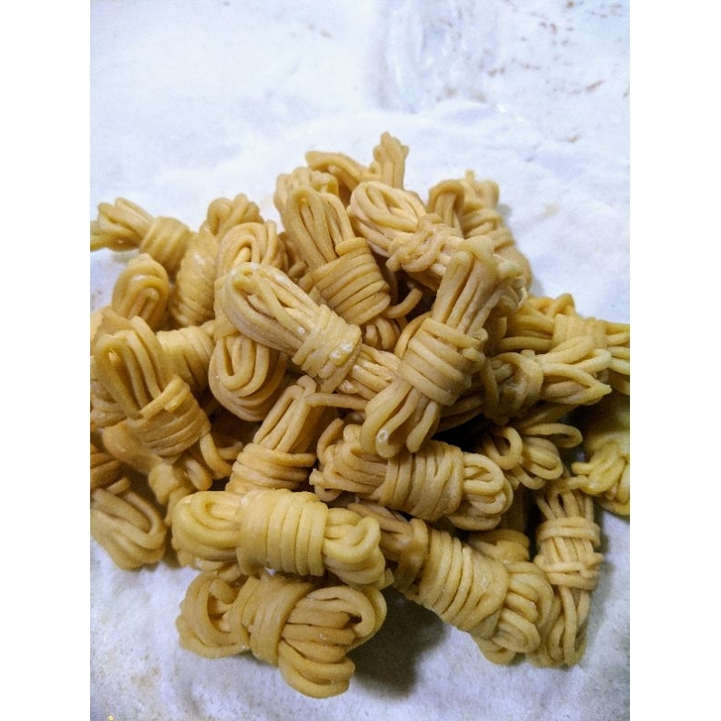 Jual MIE GULUNG/MIE VIRAL/MIE LILIT/MIE STICK PEDAS BUMBU CIKRUH ISI ...