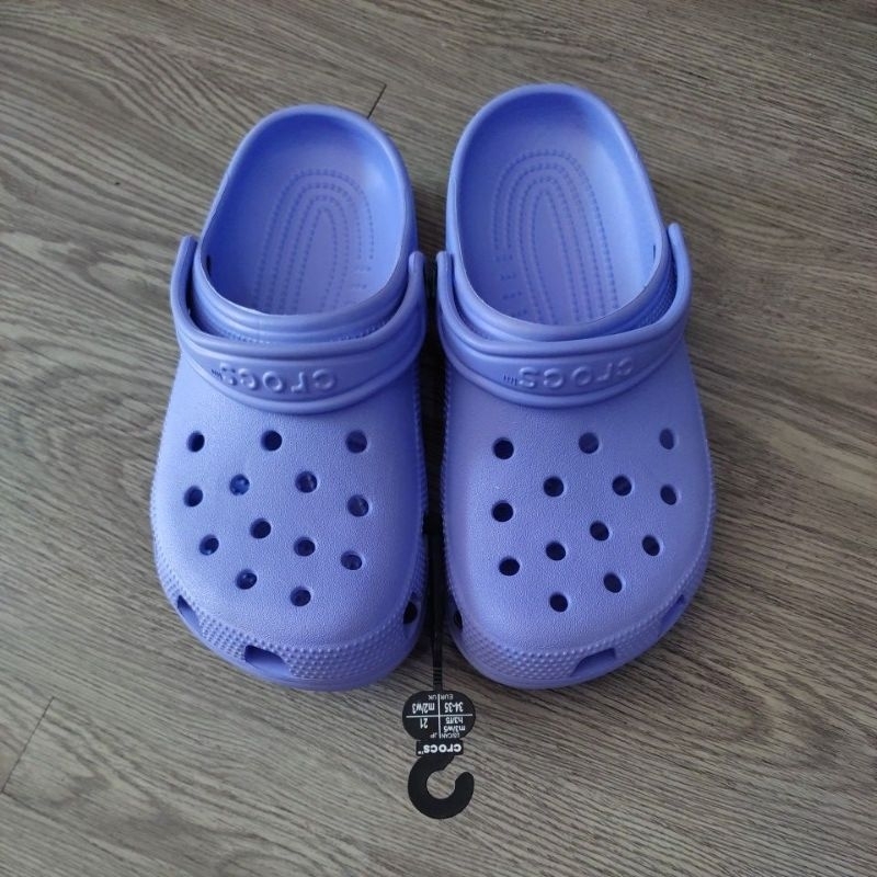Jual sandal crocs Classic 10001-5PY | Shopee Indonesia