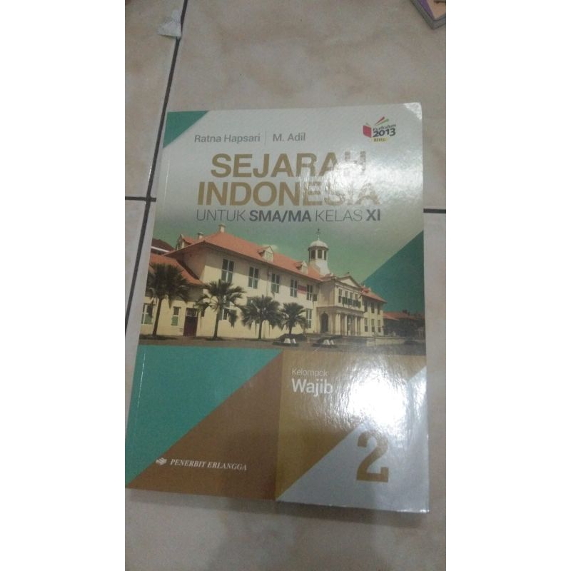 Jual Sejarah Indonesia kelas 11 Wajib Revisi Erlangga | Shopee Indonesia