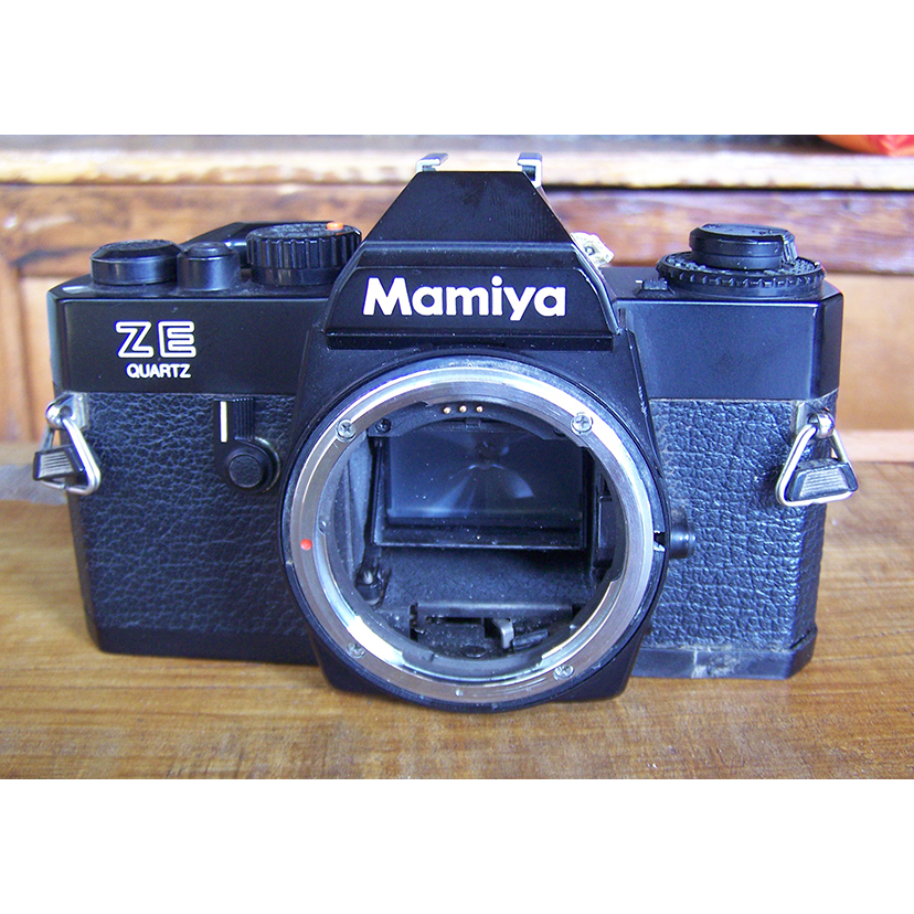 Jual kamera analog jadul MAMIYA ZE quartz -- code 00308 | Shopee Indonesia