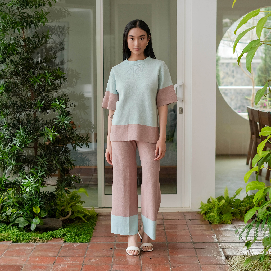 Jual Asiro Naomi Knitted Blouse Aqua Blue Anneth Knitted Pants Sand Set ...
