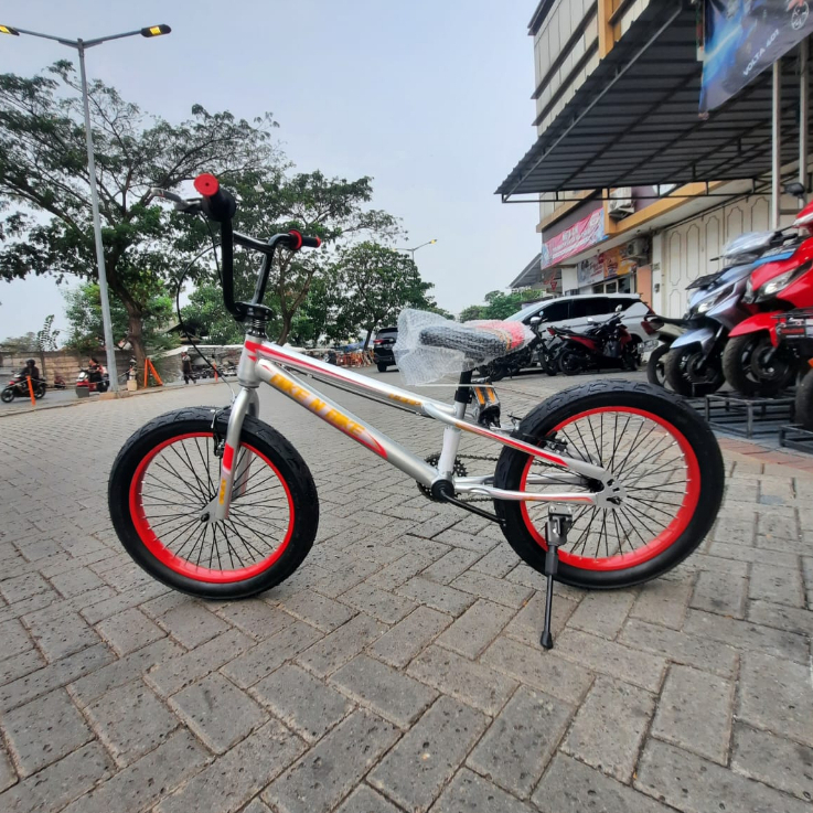 Jual Sepeda Anak Cowok BMX BNB 20 inch | Shopee Indonesia