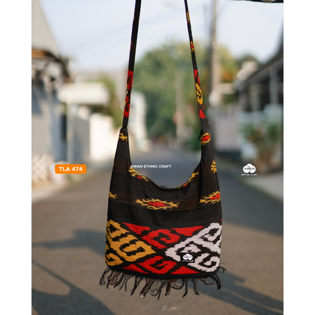 Jual Tas Selempang Etnik Tenun Toraja TLA2 by Awanethniccraft | Shopee ...