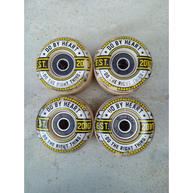 Jual Skateboard Wheels Dbh + bearing tuck second / bekas | Shopee Indonesia