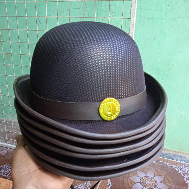 Jual Topi Boni Pramuka Putri bahan Laken dan Rajut | Shopee Indonesia