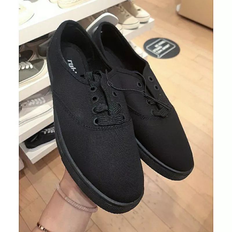 Jual Rubi by Cotton On Sneaker Jamie Lace Up Plimsoll Full Black EU37 (23.8cm) | Shopee Indonesia