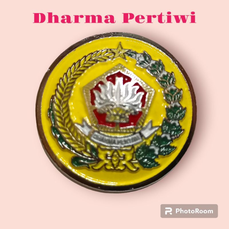 Jual Lencana Persit dan lencana Dharma Pertiwi . Sesuai standar mupus 2023 | Shopee Indonesia