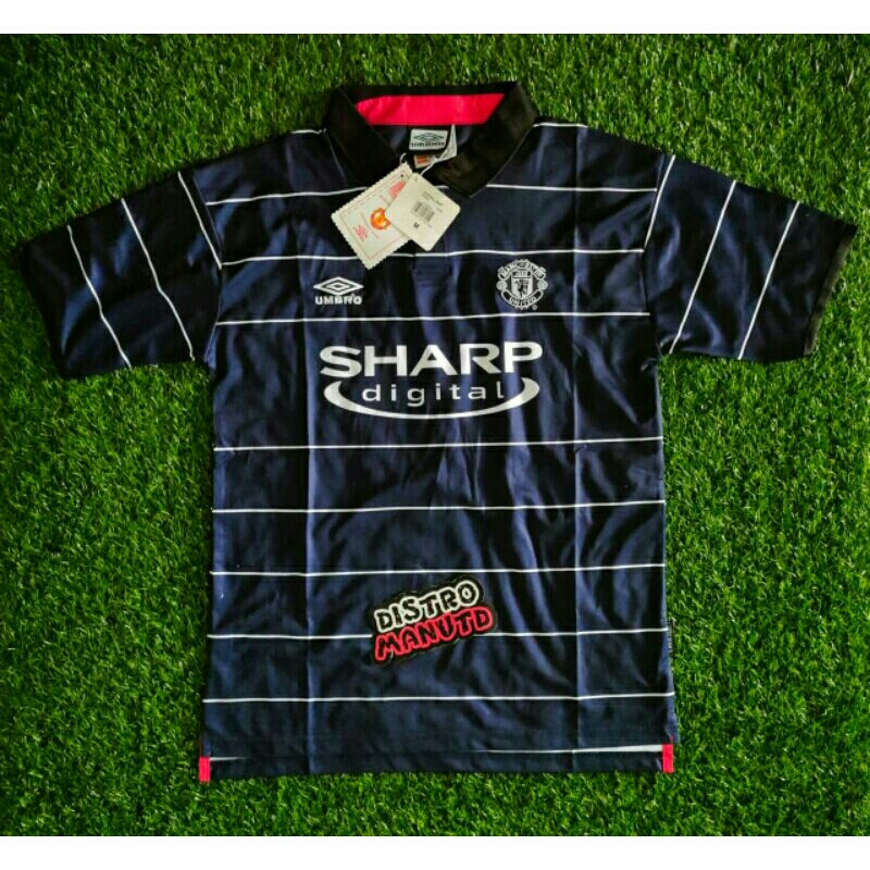 Jual Jersey MU Retro Clasic Treble Winners 1999 | Shopee Indonesia