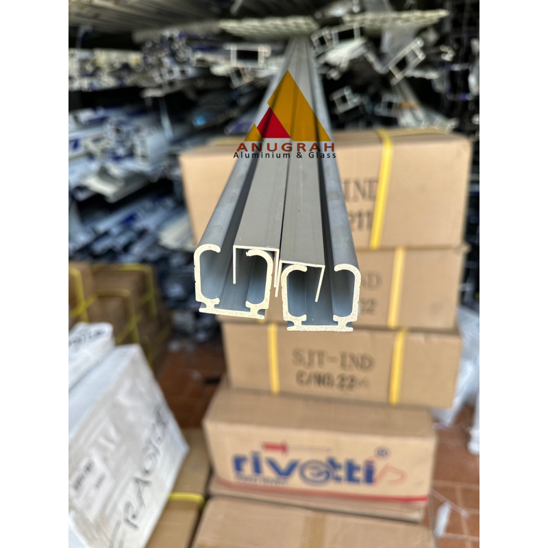 Jual Rel Atas Pintu Lipat Bahan Aluminium (per meter) | Shopee Indonesia
