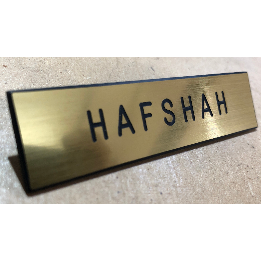 Jual Papan Nama Dada Bahan Gravoply | Nama Dada Grafir | Name Tag ...