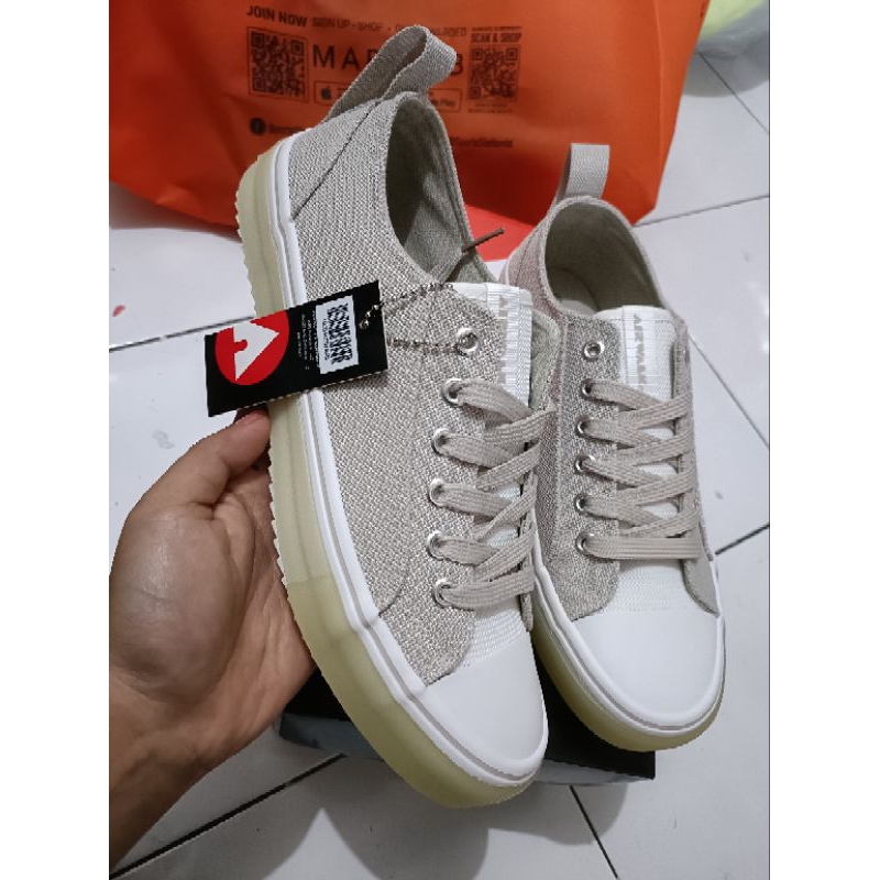 Jual 44 sports station clearance sale airwalk tom beige | Shopee Indonesia