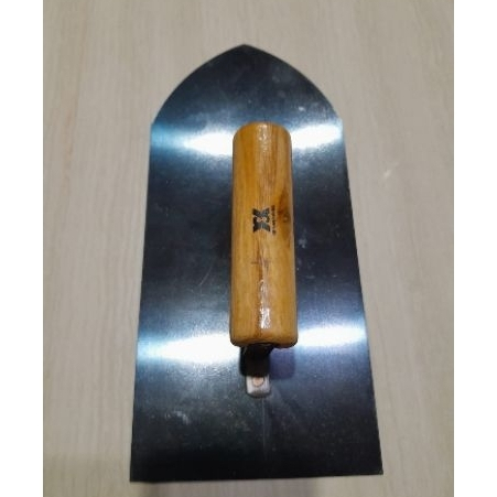 Jual Plastering Trowel YSK 5 in / alat plester tembok YSK 28cm / Roskam ...
