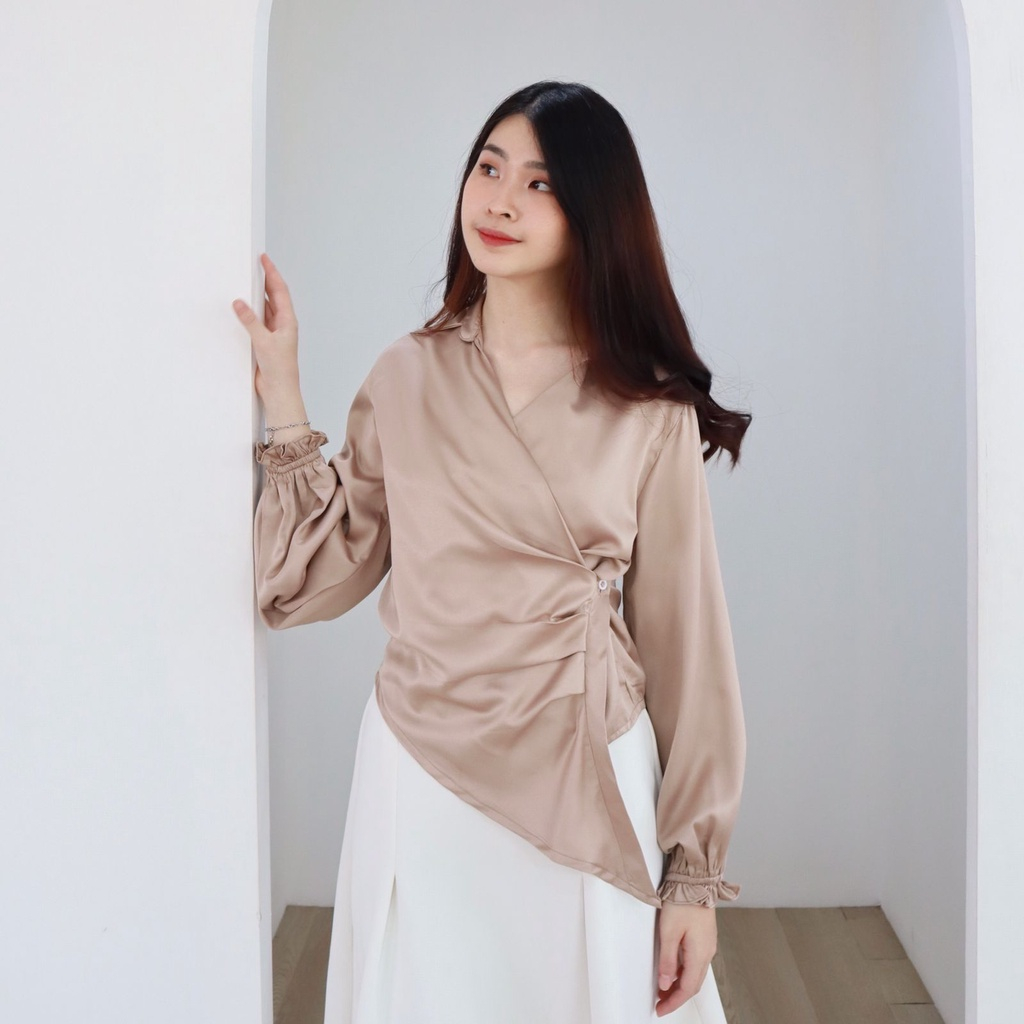 Jual CLARA BLOUSE SATEEN SILK | Blouse Sateen Silk | Satin Premium ...
