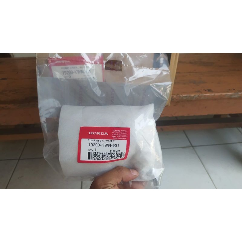 Jual water pump Assy pompa air radiator PCX VARIO 125 150 (19200KWN901 ...