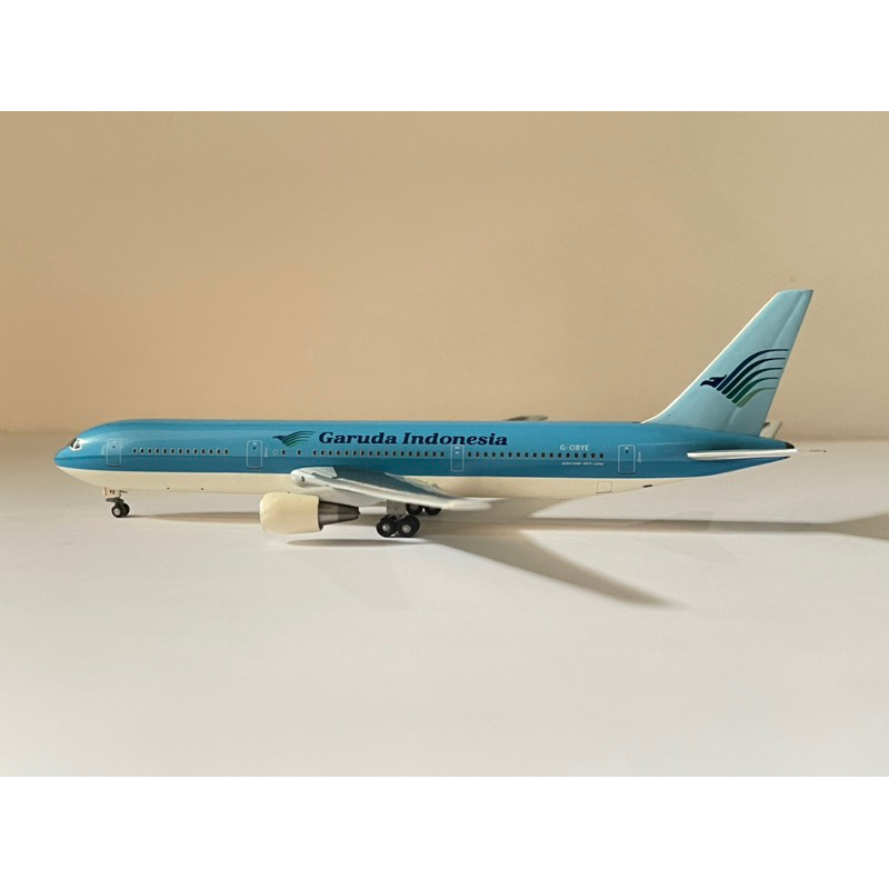 Jual Diecast Garuda Indonesia Flight Haji | Shopee Indonesia