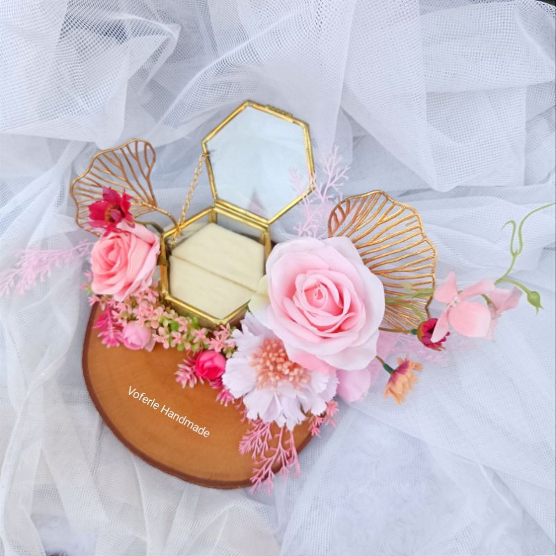 Jual Tempat Cincin Ring Box Terarium Full Bunga Dekorasi acara lamaran ...