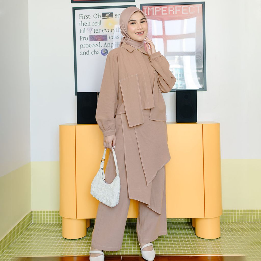 Jual Lozy Hijab - Naomi Set (One Set Linen Cropty) | Shopee Indonesia
