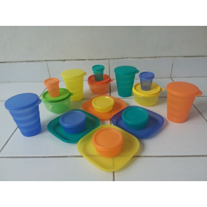 Jual TUPPERWARE tempat bekal makanan / Picnic Set 2 + bonus ( NEW ...