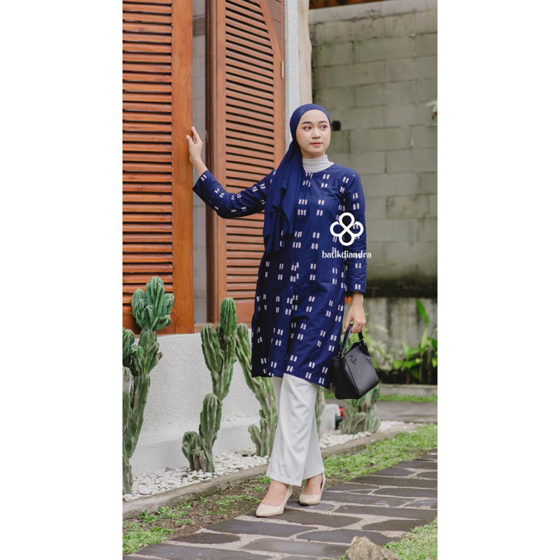 Jual Batik Tunik Atasan Kerja Wanita Kekinian Baju Kerja Modern Couple ...