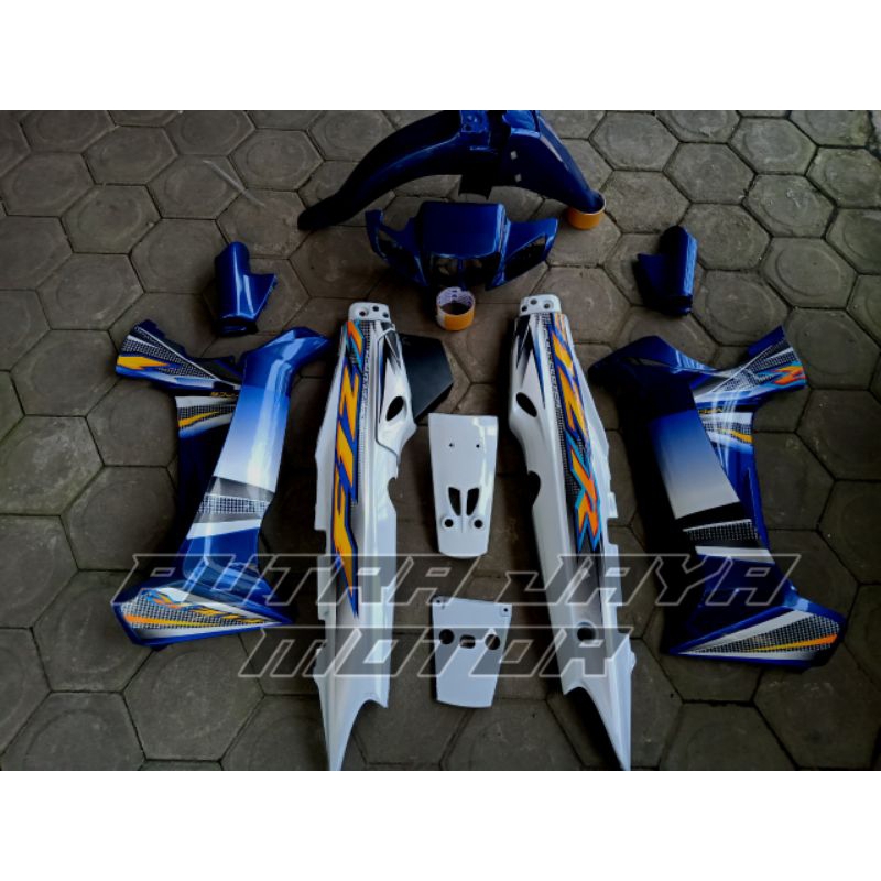 Jual bodi fiz r th.2004 biru kap f1zr fiz r force 1 cover bodi set fiz ...