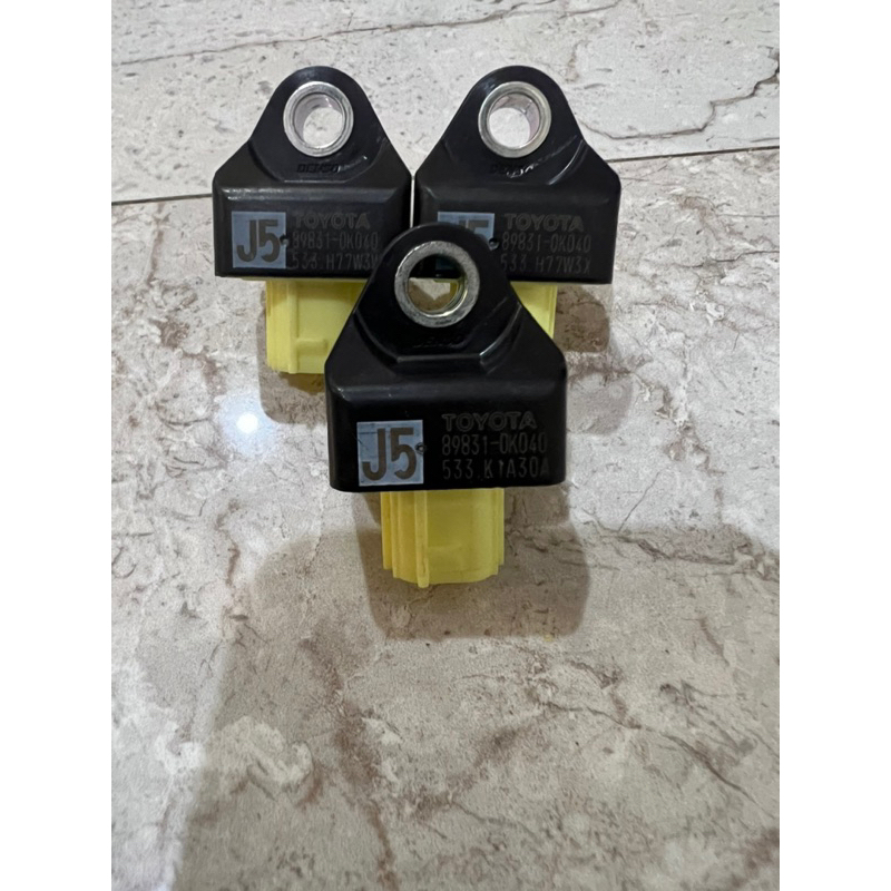 Jual Sensor Airbag Air Bag Innova Reborn Fortuner Vrz Hilux Revo 89831 ...