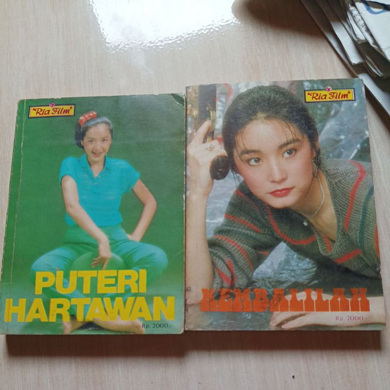 Jual buku ria film putri hartawan dan kembalilah novel original ...