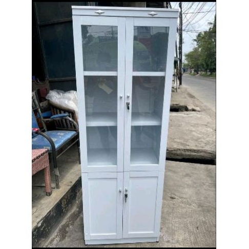 Jual lemari buku. rak buku. kaca pintu 2. sekat ambalan kunci | Shopee ...