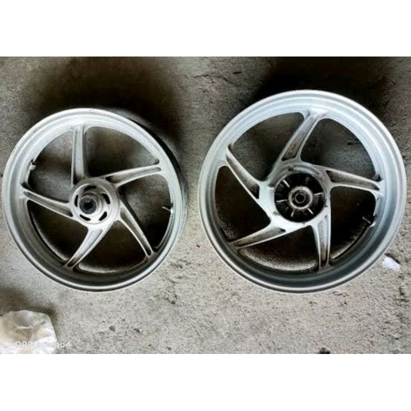 Jual velg velek pelek roda cbr 250 old build up KYJ ORI | Shopee Indonesia