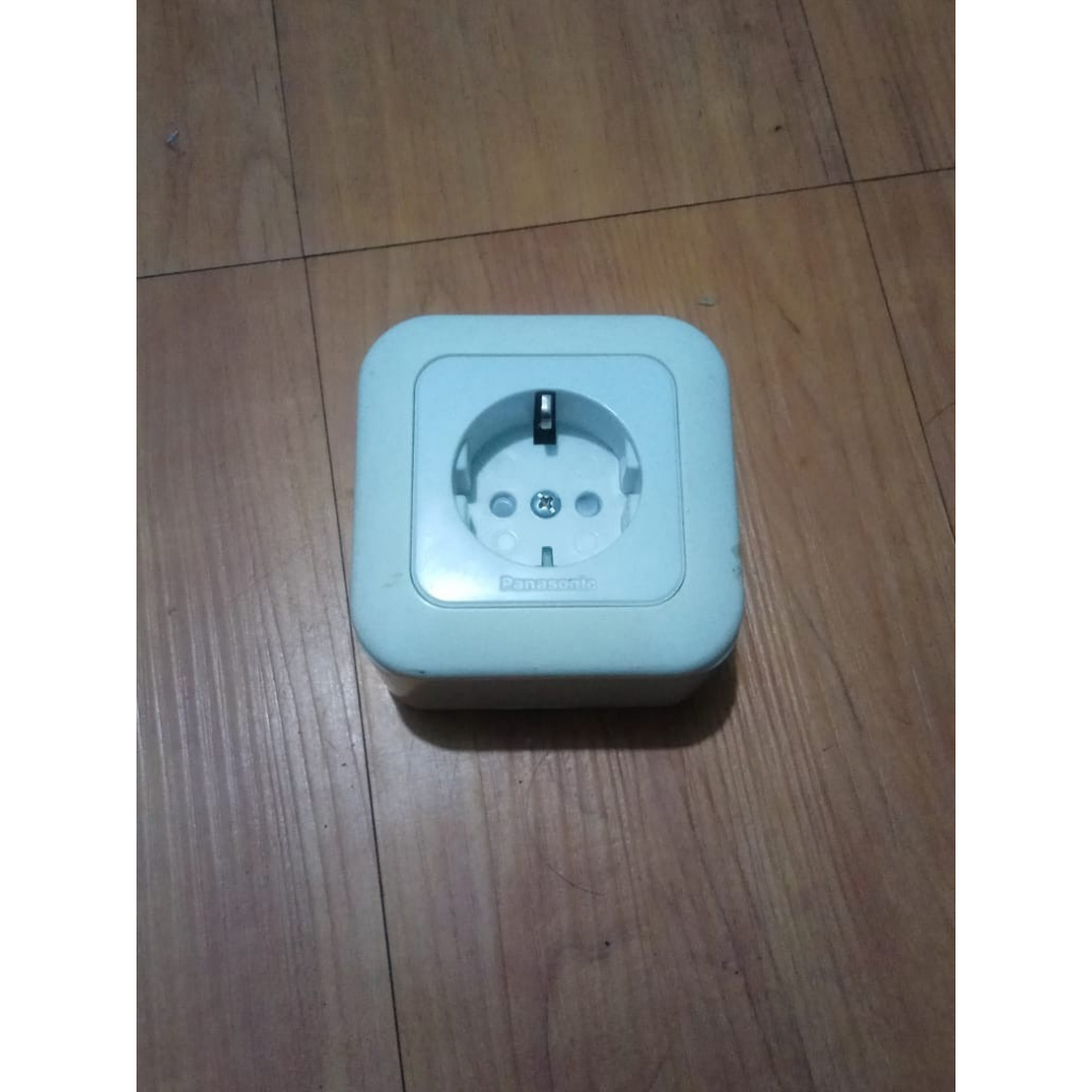Jual Stop Kontak Panasonic arde Wide Series WEJP 1121-7 ORIGINAL ...
