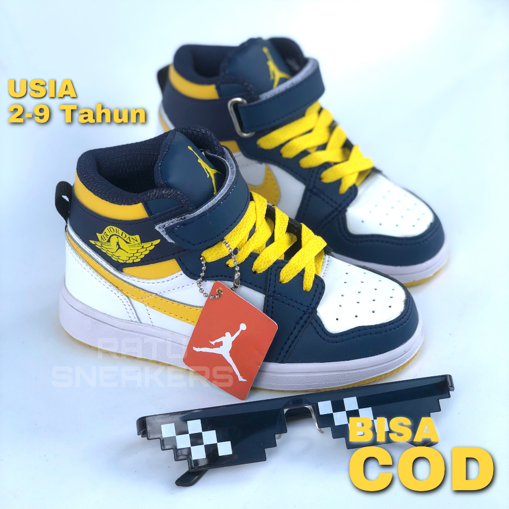 Jual Sepatu sneakers anak laki laki dan perempuan sepatu anak umur 3 ...