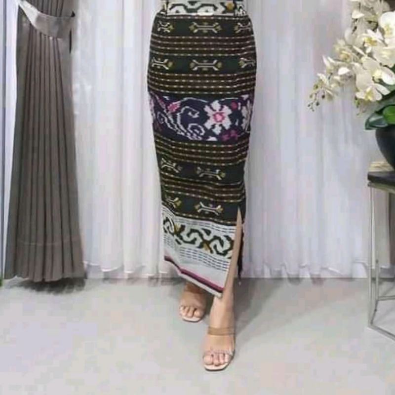 Jual [READY STOK] Rok Tenun Jumbo - Rok Jumbo Wanita - Bawahan Wanita JUMBO - Rok Tenun Span ...