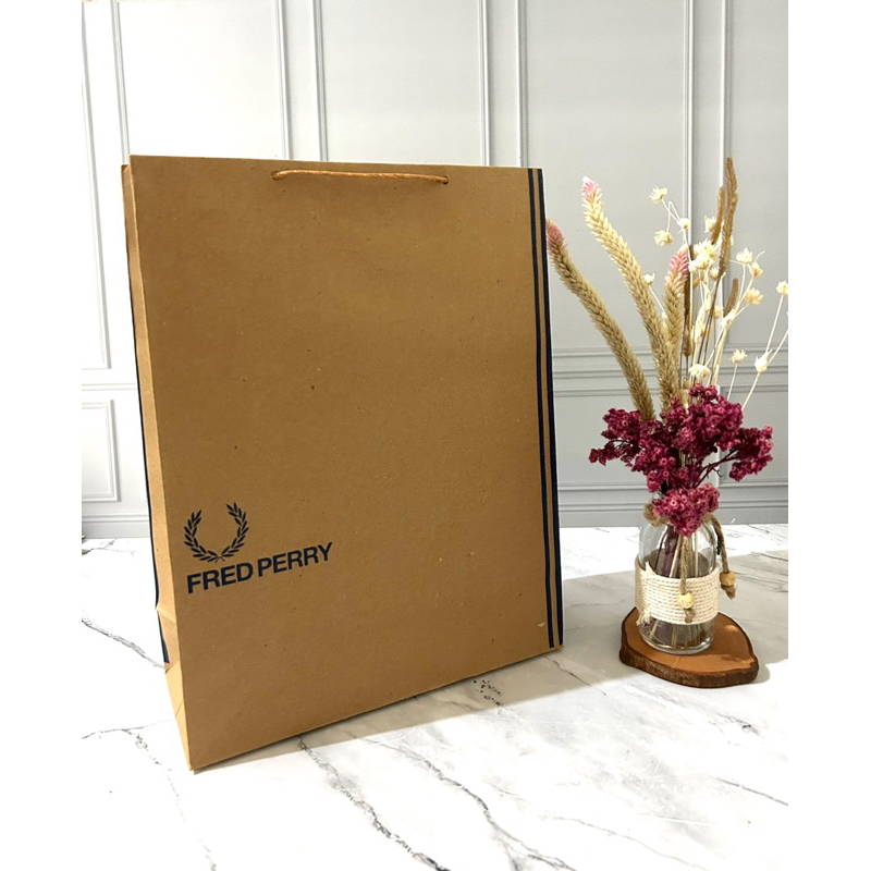 Jual Paper Bag FRED PERRY Paper Bag Pembungkus Kado | Shopee Indonesia