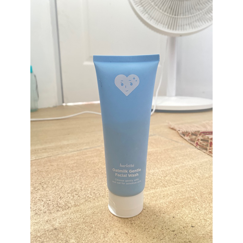 Jual HARLETTE oatmilk gentle facial wash 100g -preloved | Shopee Indonesia