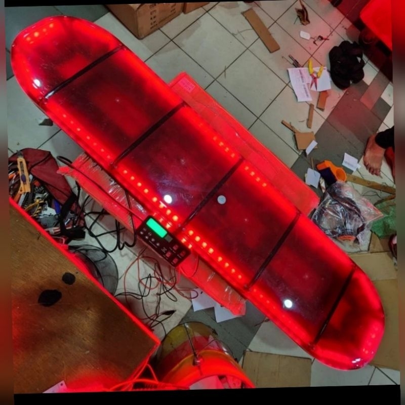Jual Lampu light bar merah slim 130cm tombol indikator | Shopee Indonesia