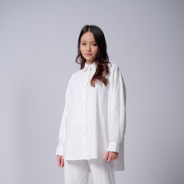 Jual Meccanism - Rebecca Off White - Kemeja Casual Oversize Wanita ...