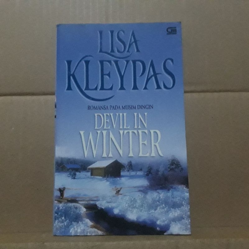Jual Novel Devil In Winter - Lisa Kleypas (kondisi-bekas) | Shopee Indonesia